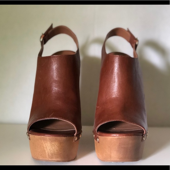 Steve Madden | Shoes | Steve Madden Slngshut Leather Platform Clogs ...